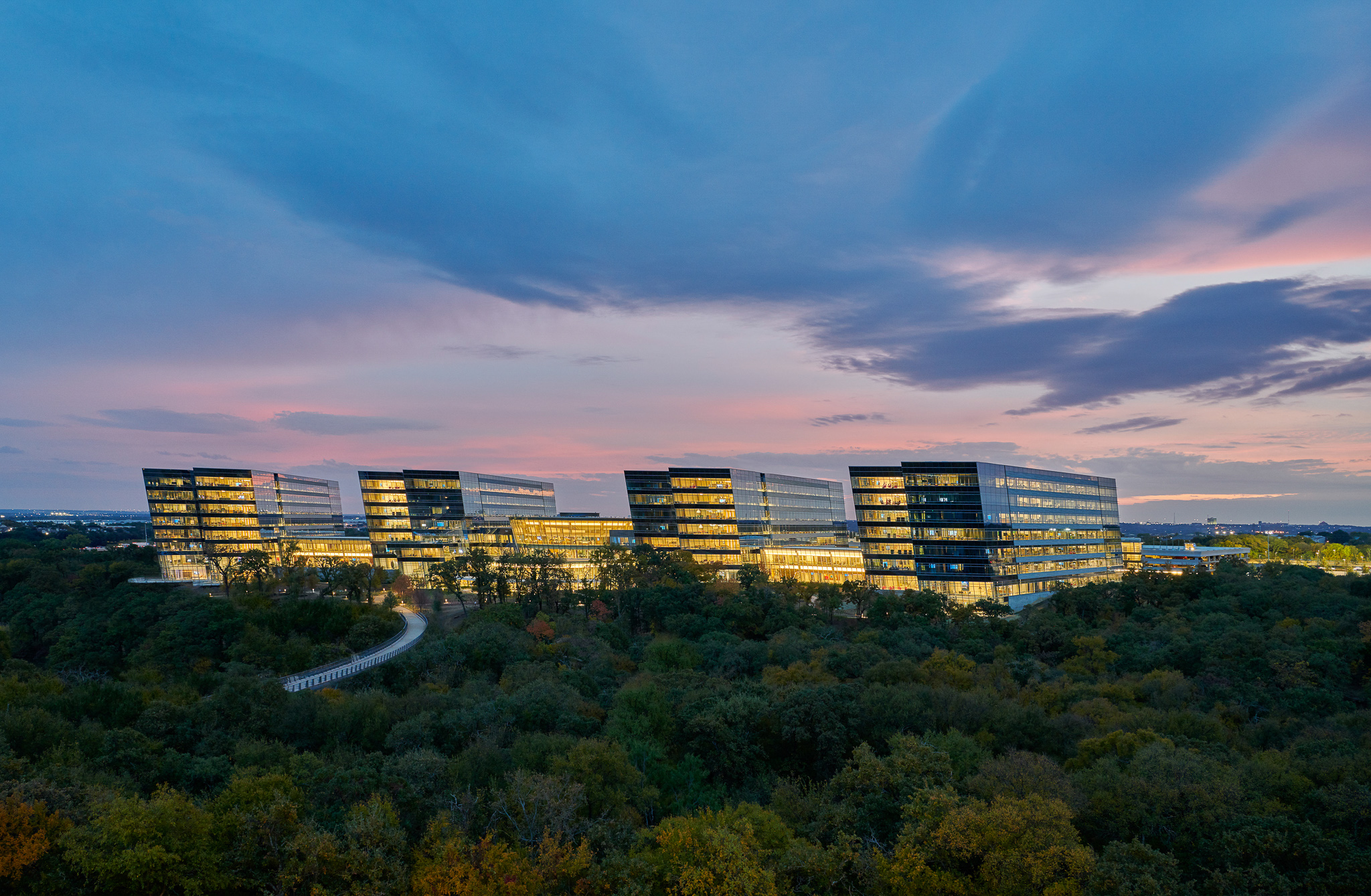 American Airlines Headquarters | Pelli Clarke & Partners